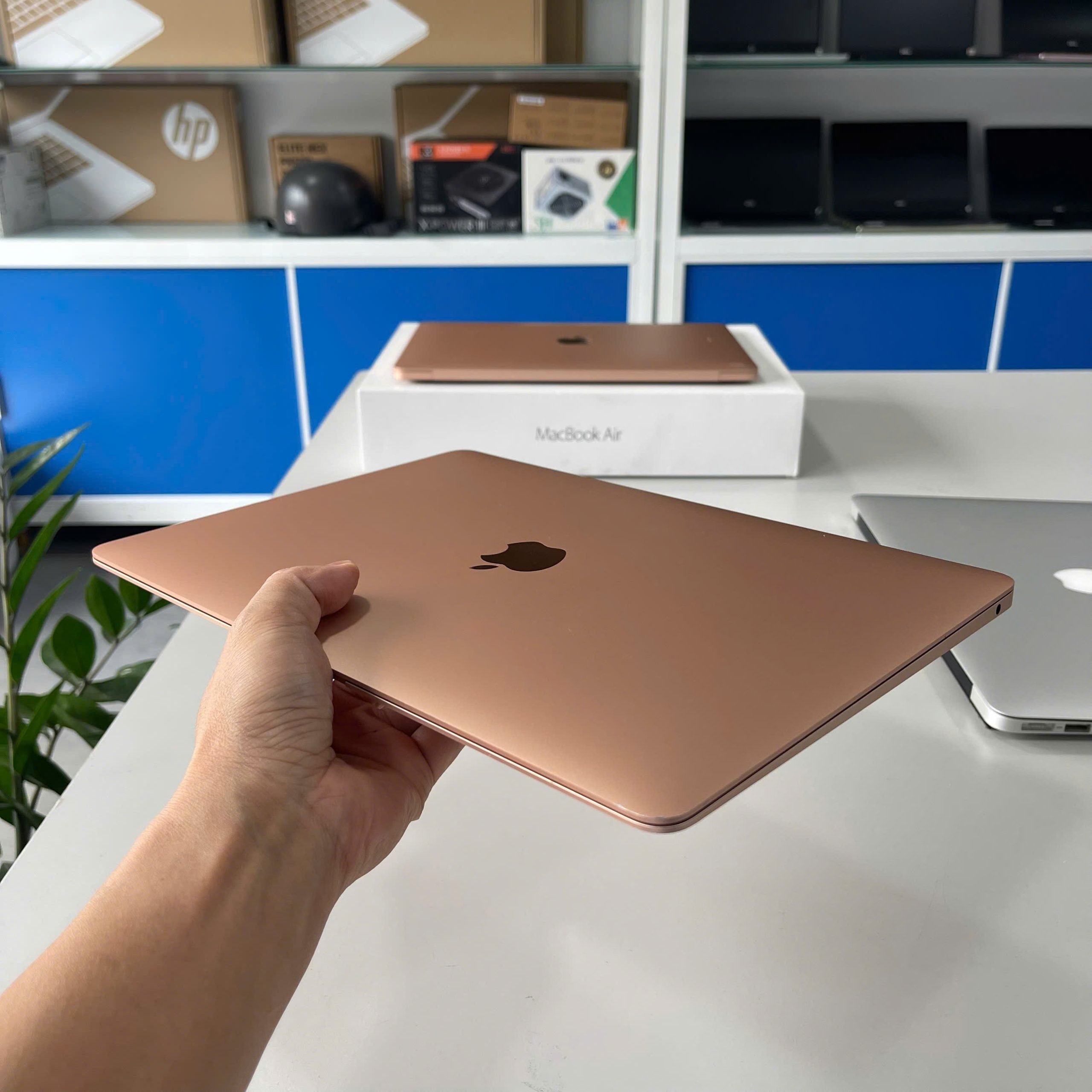 MACBOOK AIR M1 2020 – APPLE M1, RAM 8G, SSD 256G, 13.3 INCH – Laptop ...